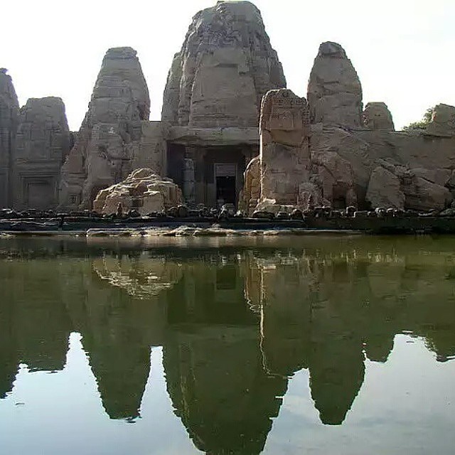 Masroor Rock Cut Temple - Himachal Photo Gallery