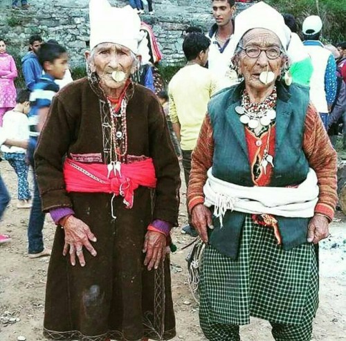 Sweet Grannies of above 90 years from Rohru (Shimla) - Himachal Photo ...